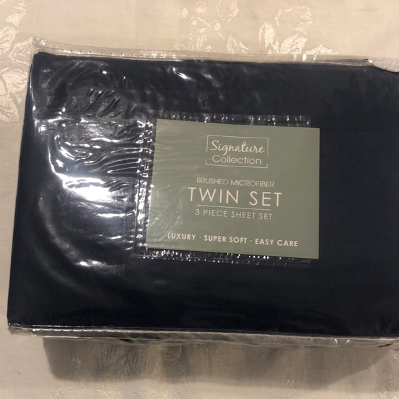 Bedding | Signature Collection Blue Twin Sheet Set | Poshmark